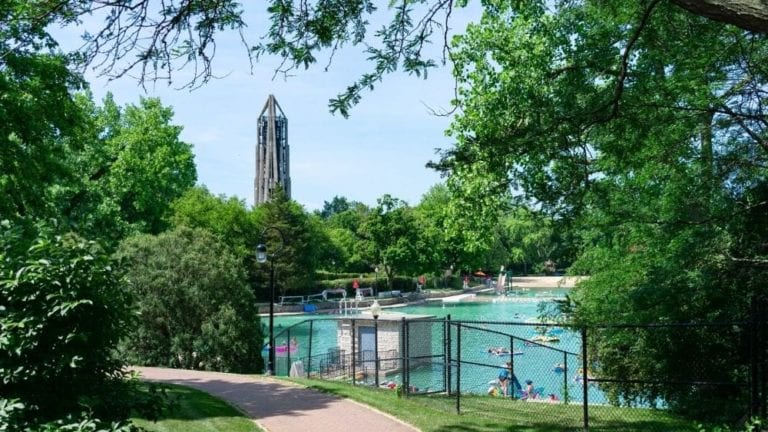 Los Mejores Suburbios del Área de Chicago - Casas Nuevas Aqui